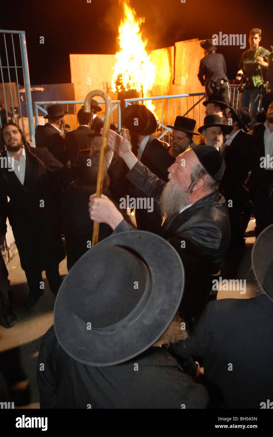 Israel, Galilee, Mount Meron, Jews praying during the lag b'omer ...