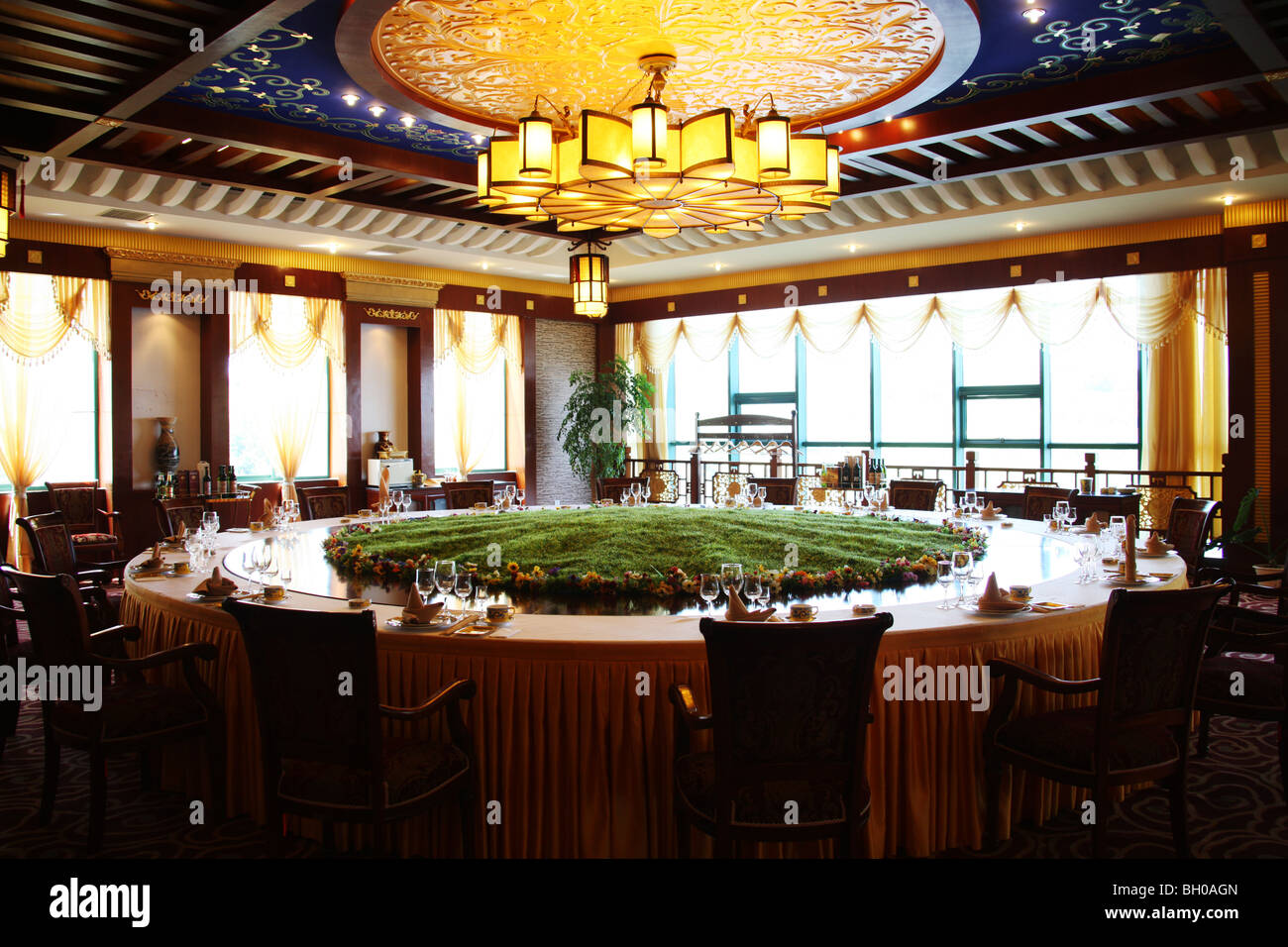 interiors of restaurant Stock Photo - Alamy