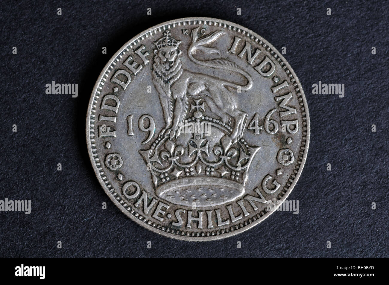 Tails coin uk hi-res stock photography and images - Alamy