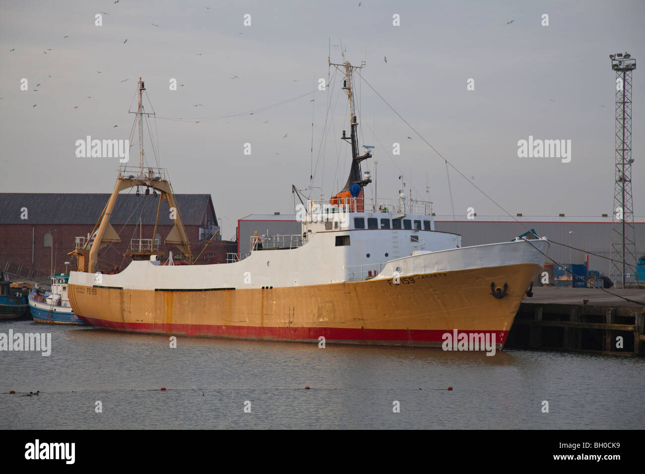 Historic large Trawler Jacatina Fleetwood Fish Dock Stock Photo - Alamy