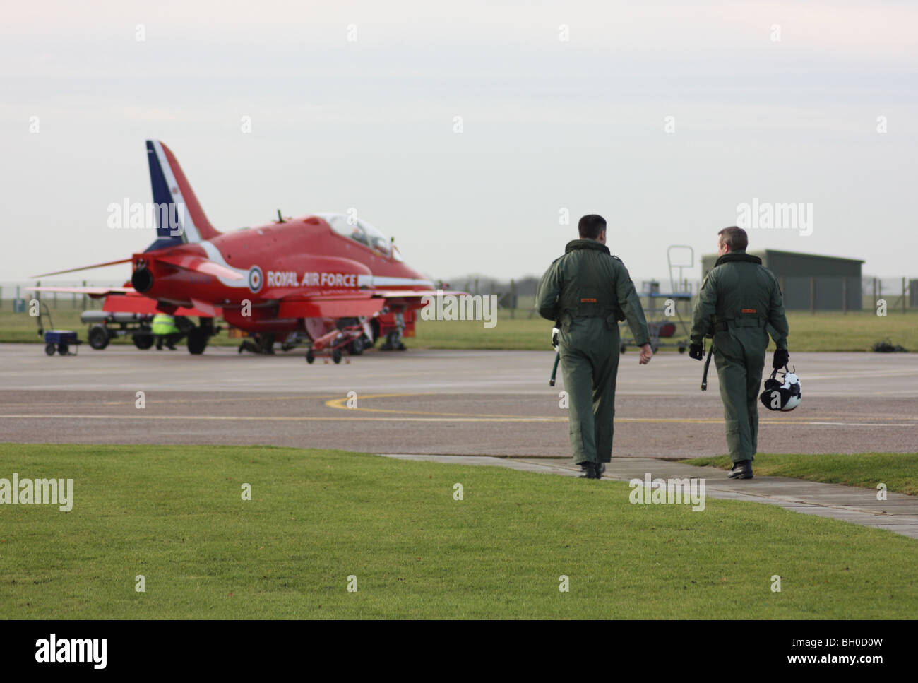 Red arrow formation hi-res stock photography and images - Alamy