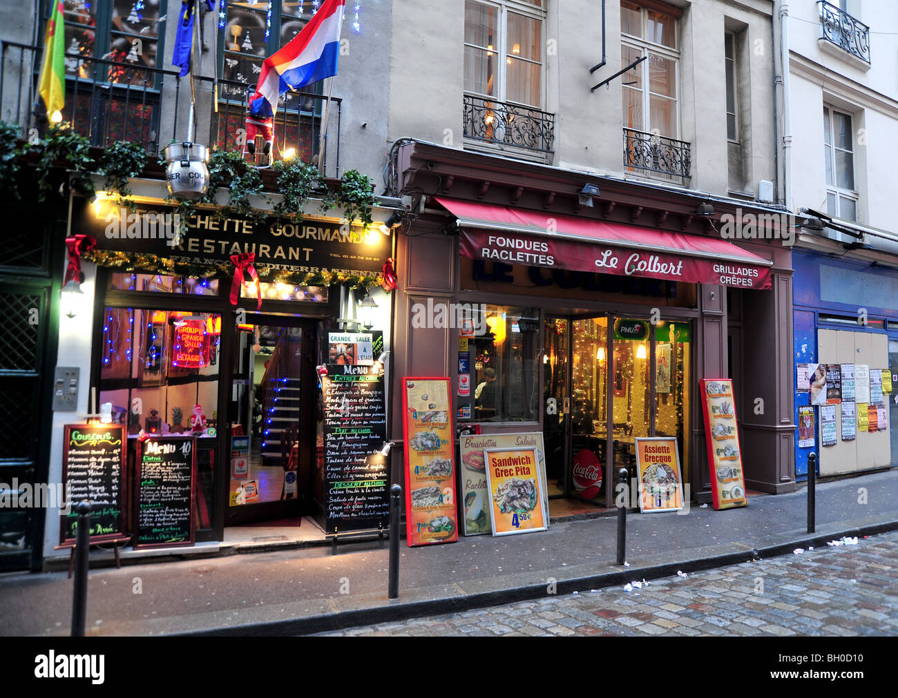 paris latin quarter Stock Photo - Alamy