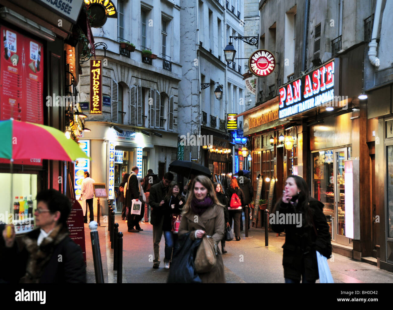 Latin quarter paris hi-res stock photography and images - Alamy