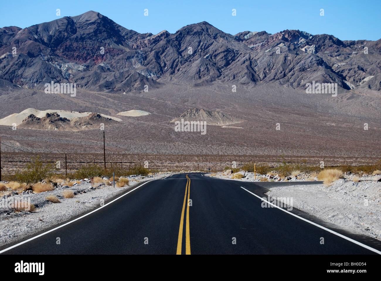 Newly paved road hi-res stock photography and images - Alamy