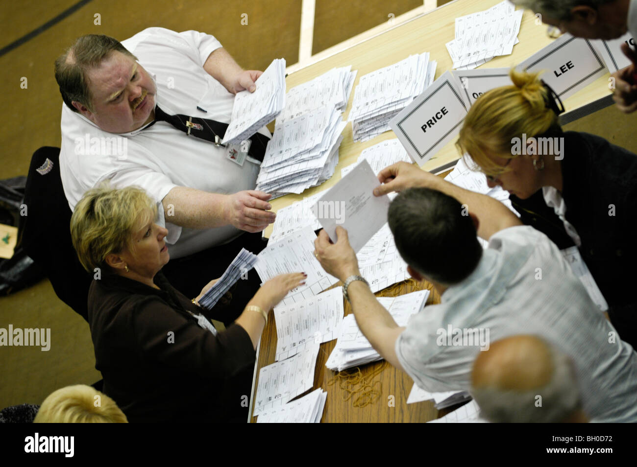 Ballot papers hi-res stock photography and images - Alamy