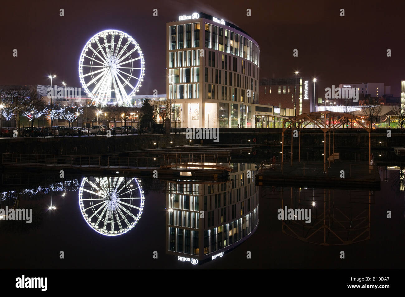 Liverpool skyline at night hi-res stock photography and images - Alamy