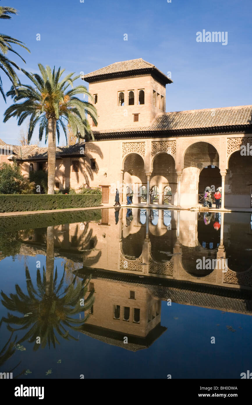 Alhambra Palace, Granada, Andalucia, Spain. The portico and pool in ...