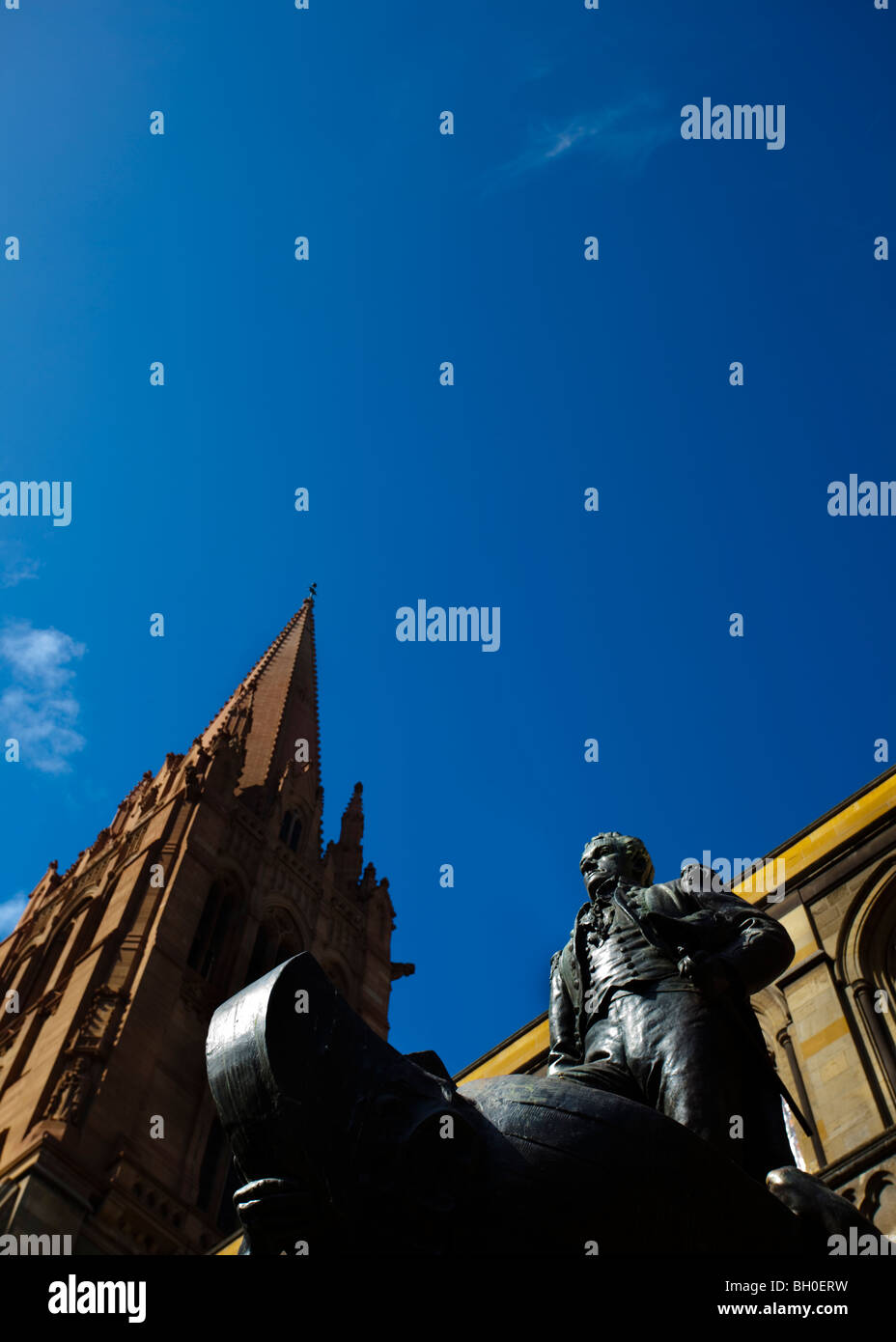 Statue of explorer Matthew Flinders at St. Paul's Cathedral, Melbourne ...