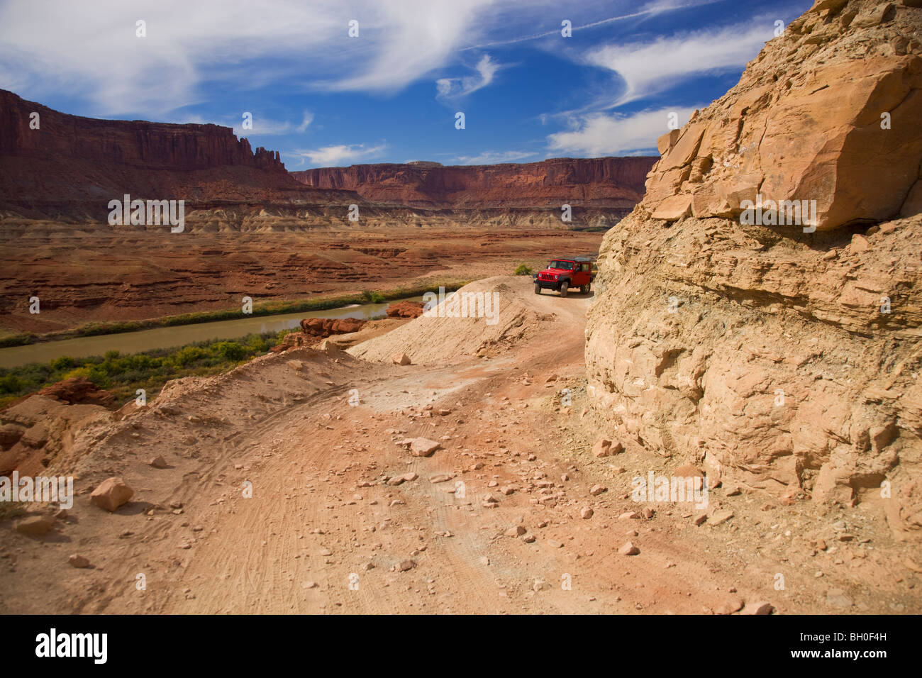 A jeep on Hardscrabble Hill along the White Rim Trail, Island in the ...