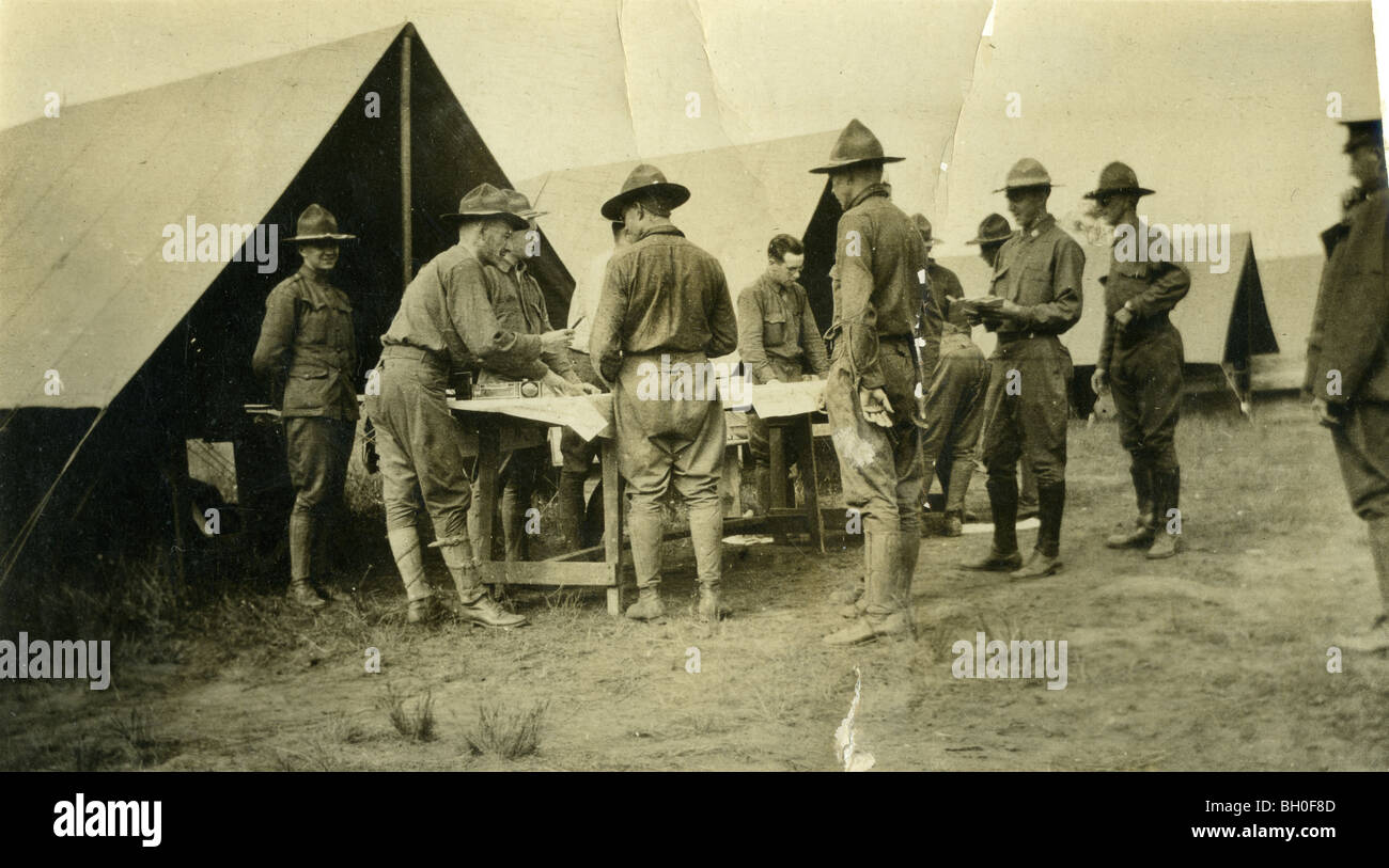 Officers command post. United States Cavalrymen along the Mexican ...