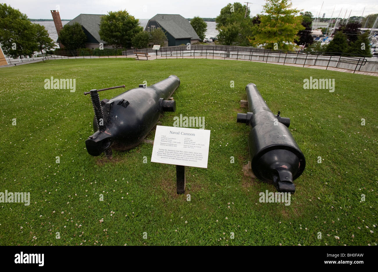 Nine inch Dahlgren smoothbore naval cannons Stock Photo - Alamy