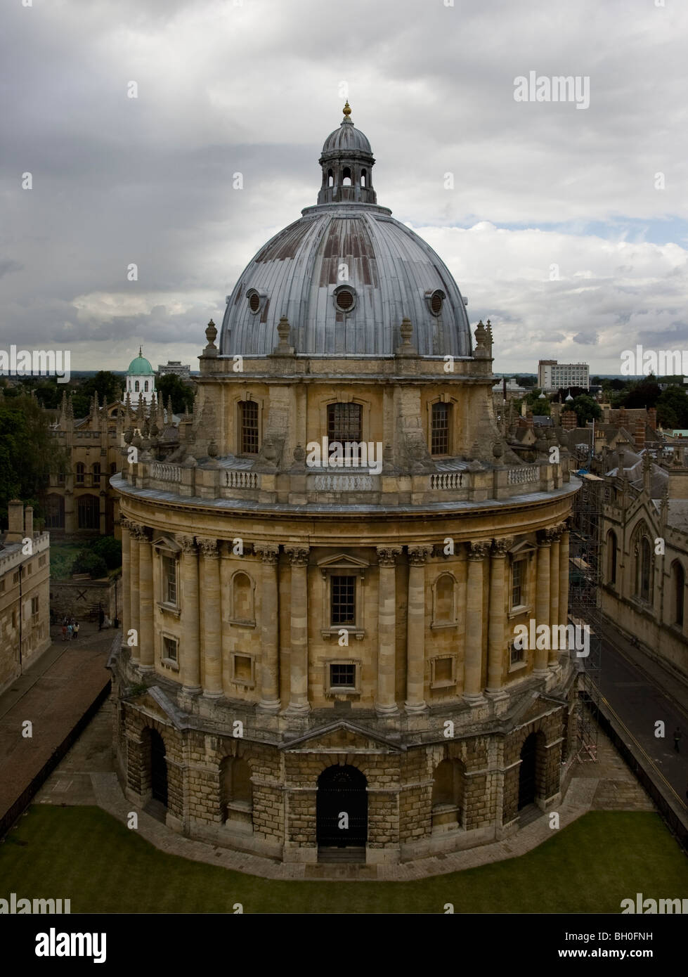 Aerial view of the Bodleian Library (Radcliffe Camera) in Oxford from ...