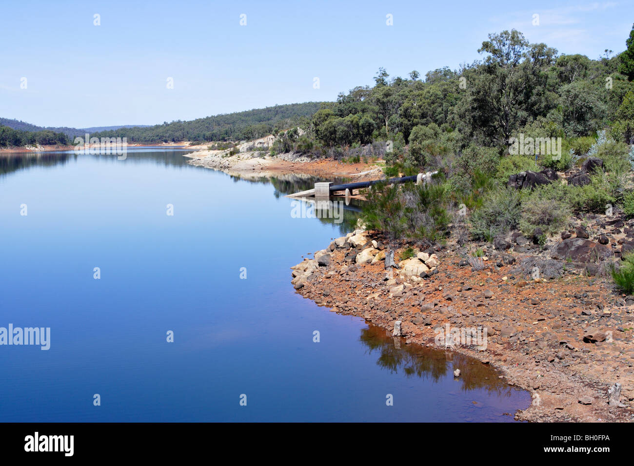 Helena River Reservoir near Mundaring Weir in Western Australia Stock ...