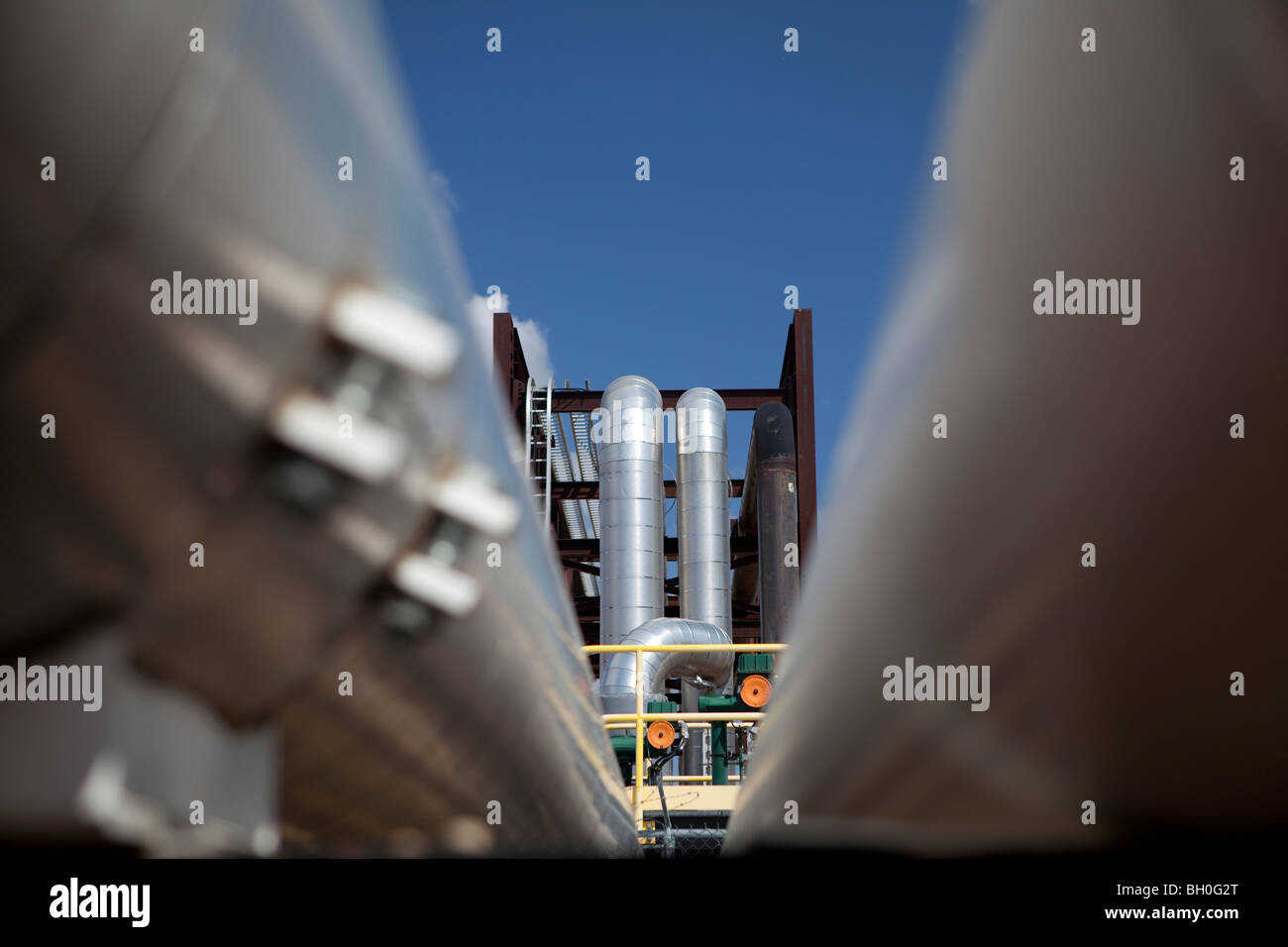 Petroleum piping in an oil refinery Stock Photo - Alamy