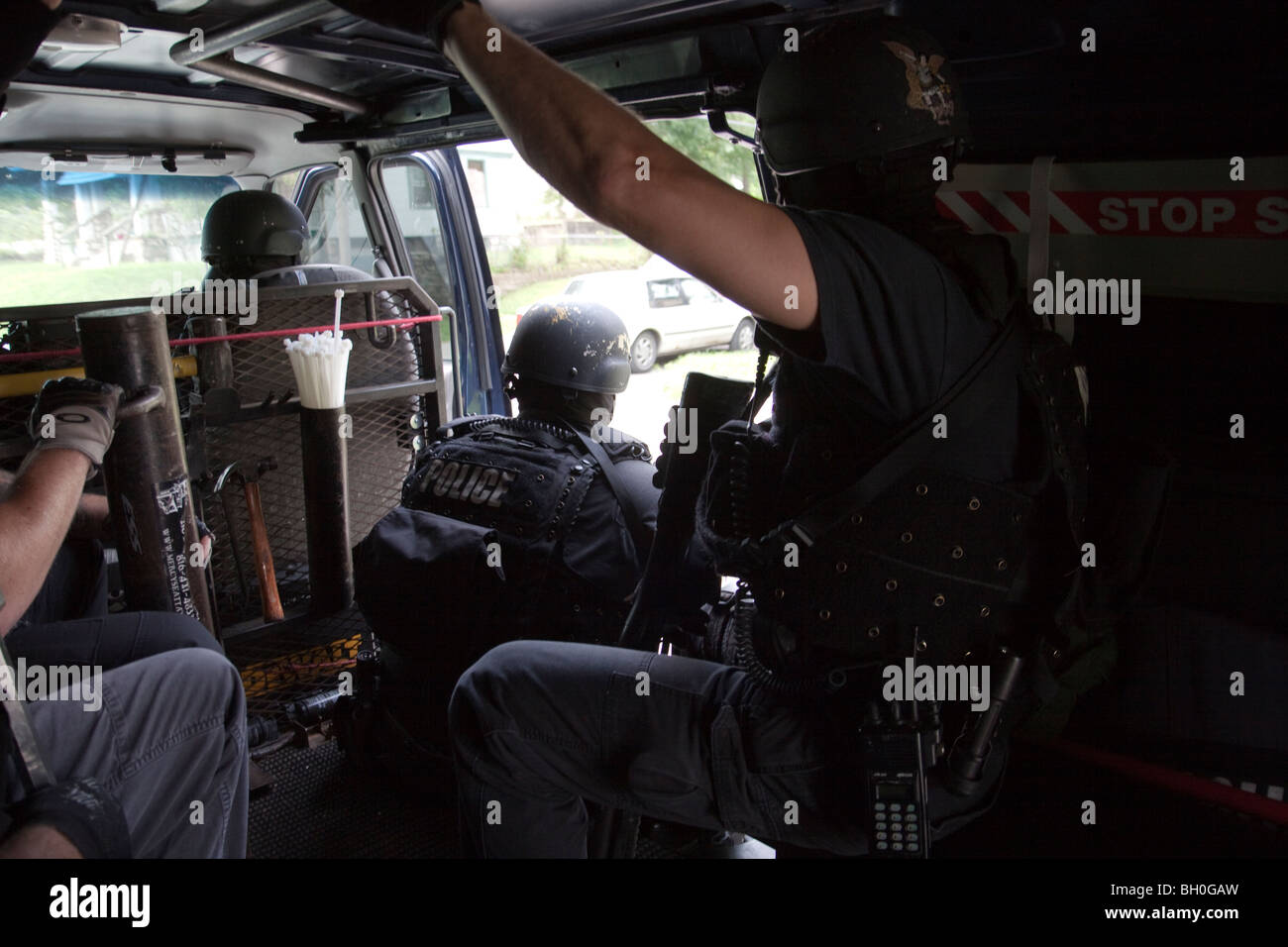 Swat vehicle hi-res stock photography and images - Alamy