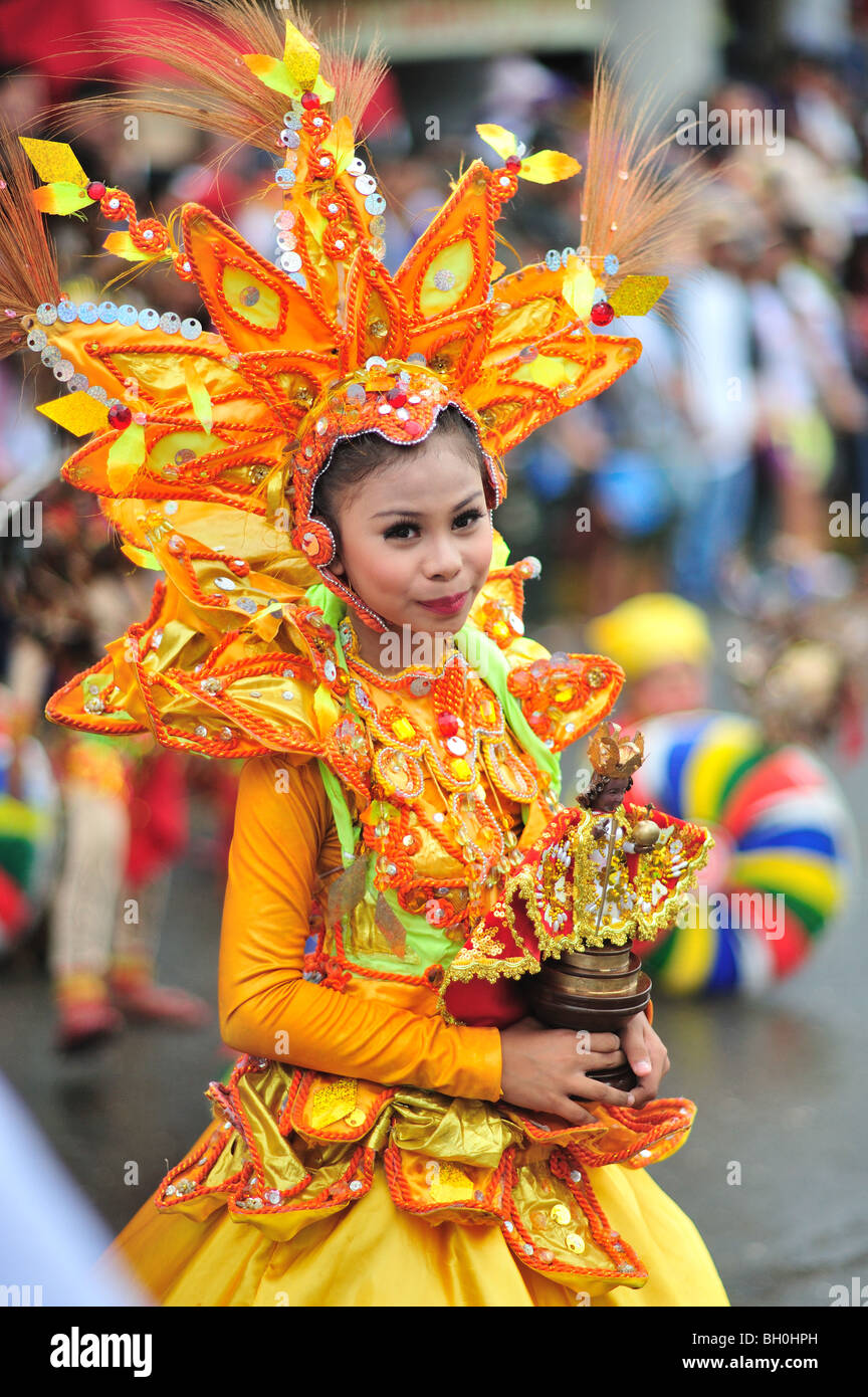 Cebu Sinulog Queen Stock Photo - Alamy