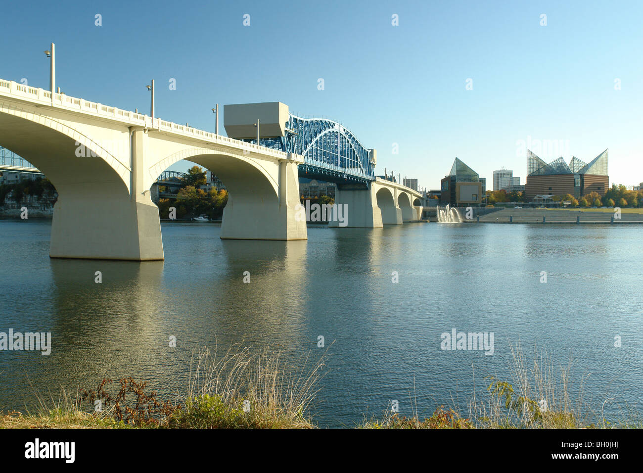 Chattanooga, TN, Tennessee, Tennessee River, riverfront, bridge Stock ...