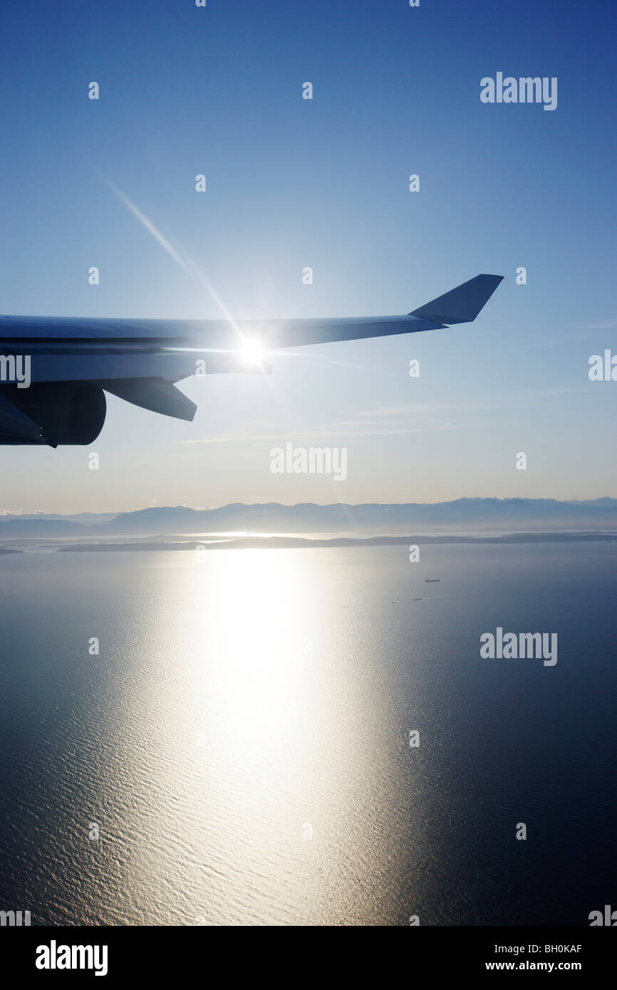Sun through mountains hi-res stock photography and images - Alamy