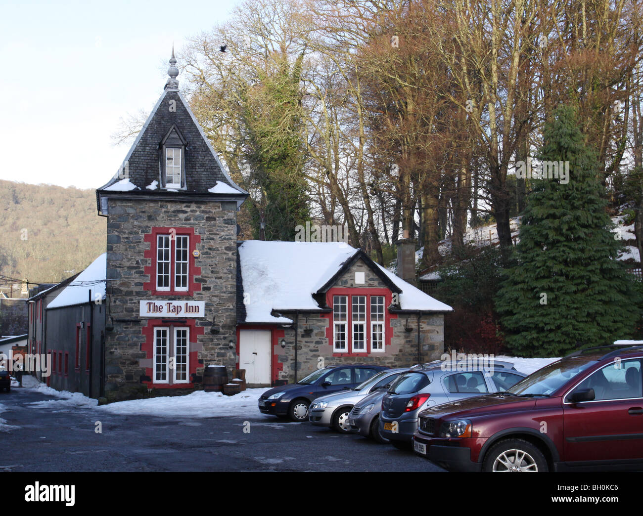 The Tap Inn public house Birnam Perthshire Scotland January 2010 Stock ...