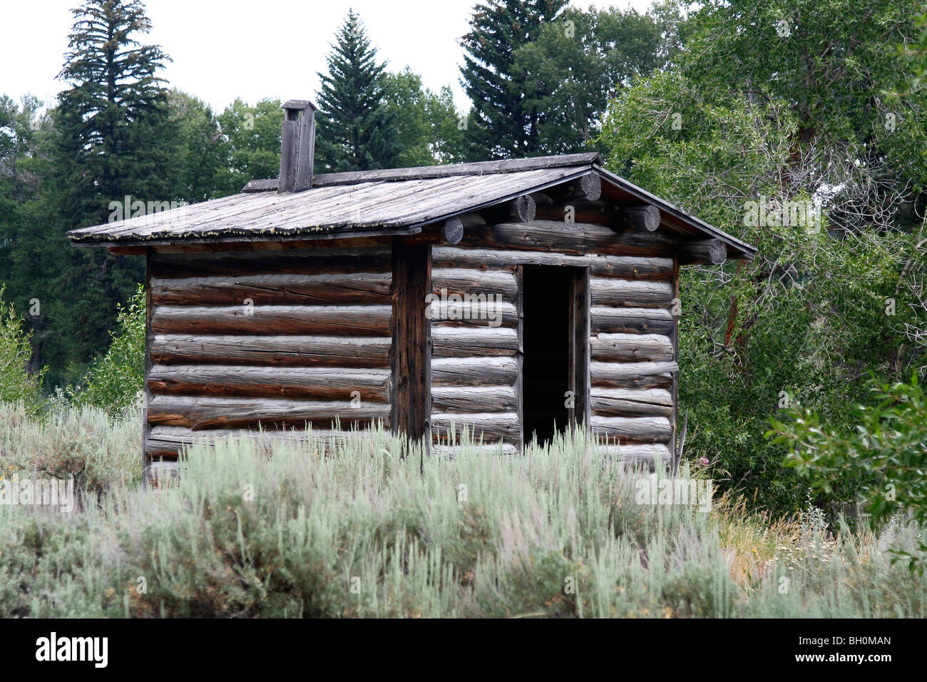 Log smokehouse hi-res stock photography and images - Alamy