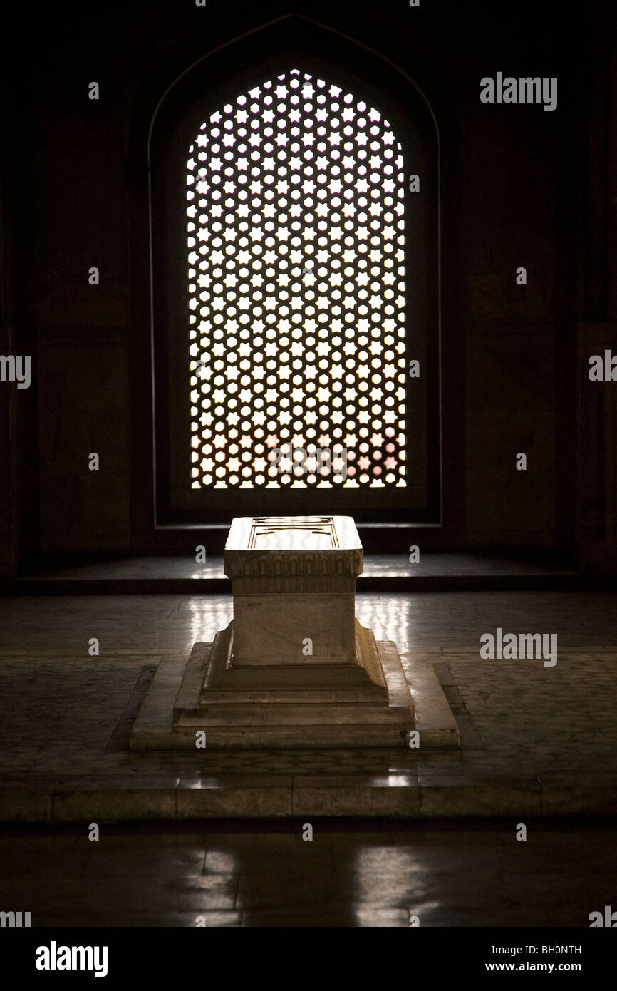 Jali window hi-res stock photography and images - Alamy