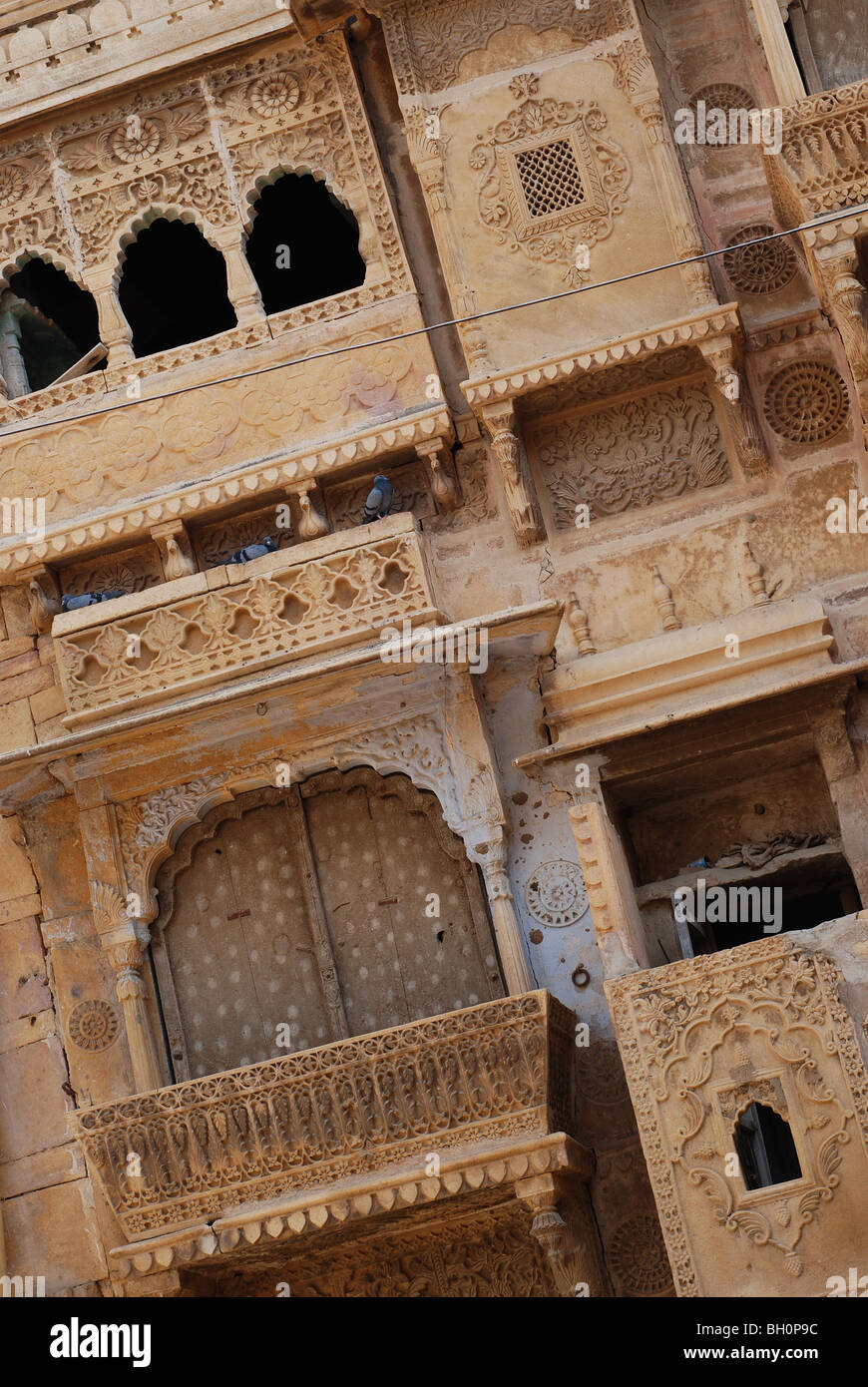 Jali window hi-res stock photography and images - Alamy