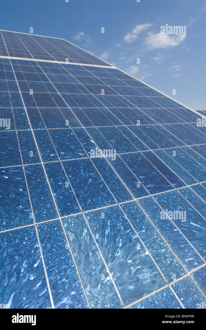Utility scale solar hi-res stock photography and images - Alamy