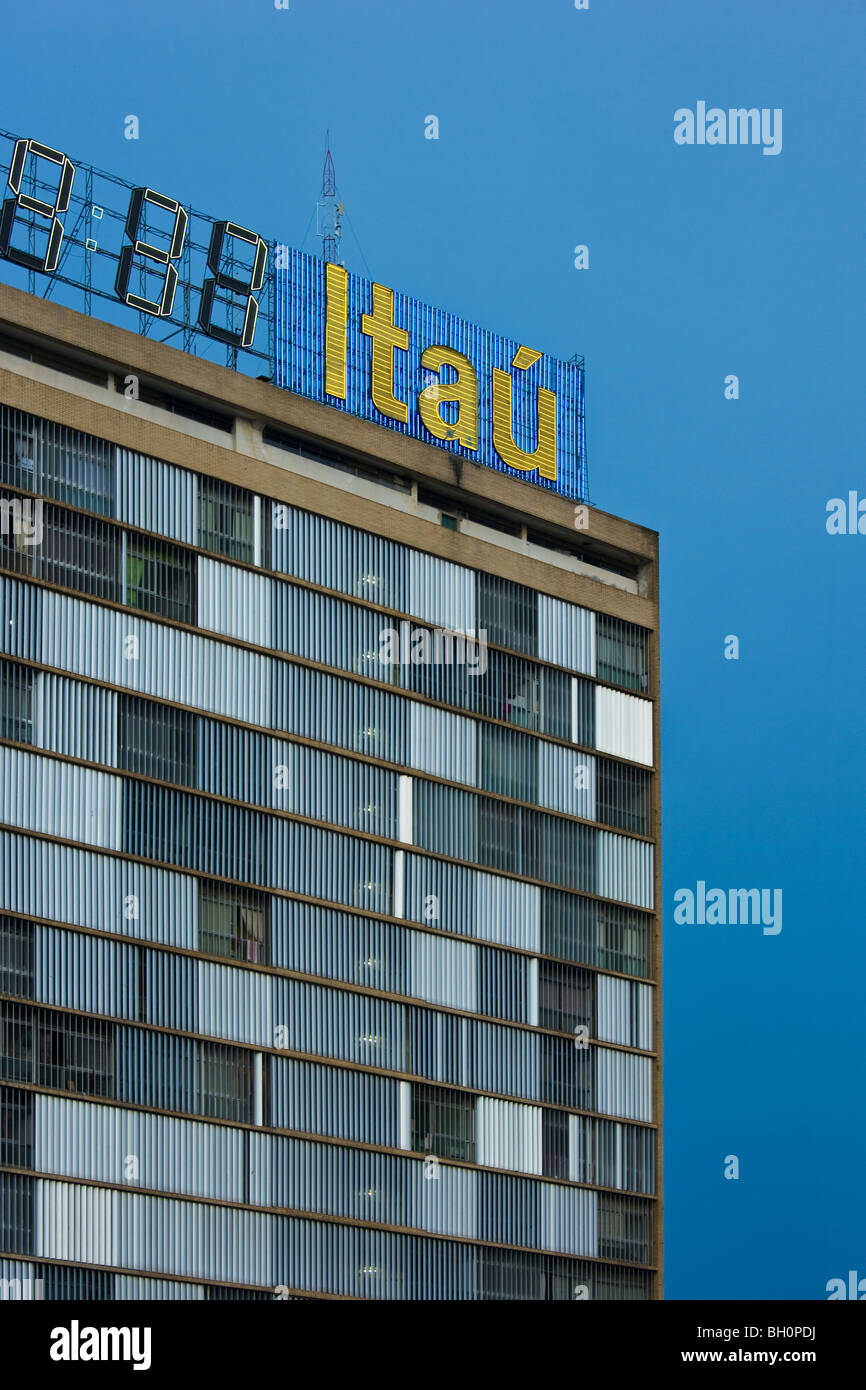 JK Building, modern building design by Oscar Niemeyer, modern ...