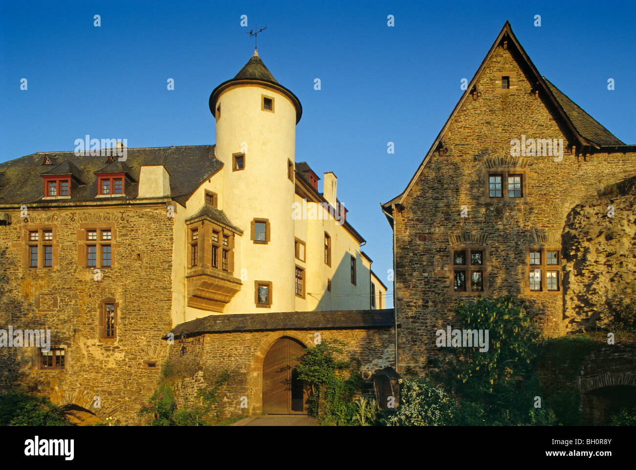 Castle, Neuerburg, Eifel, Eifelkreis Bitburg-Pruem, Rhineland ...