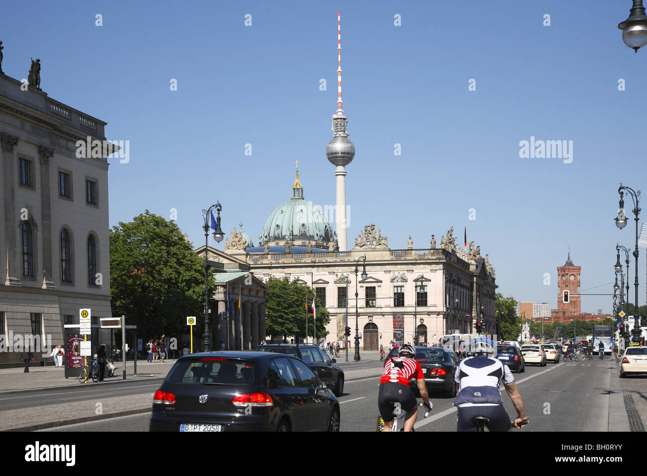 Linden city hall hi-res stock photography and images - Alamy