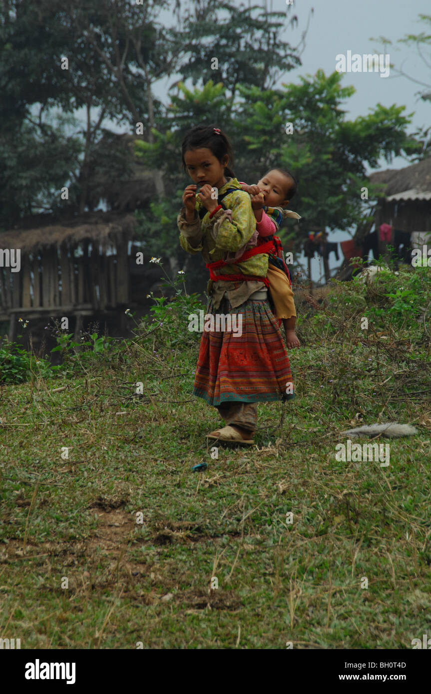Hmong ethnic minority children hi-res stock photography and images - Alamy