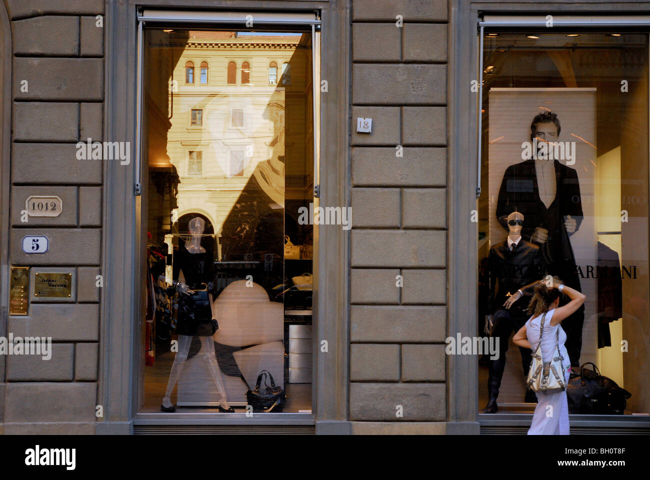 Designe hi-res stock photography and images - Alamy