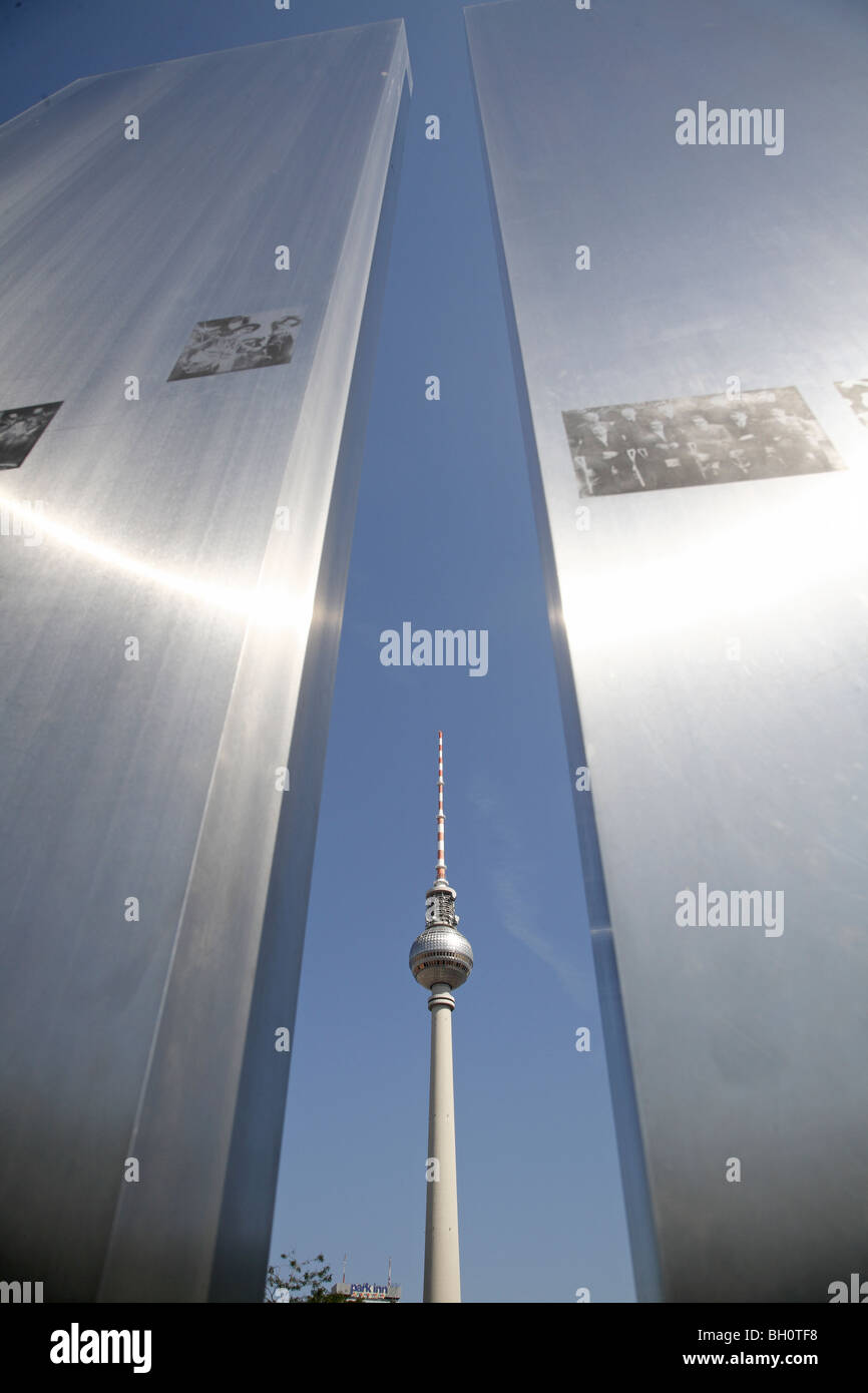 Berlin Fernsehturm Television Tower Marx Engels Forum Stock Photo - Alamy