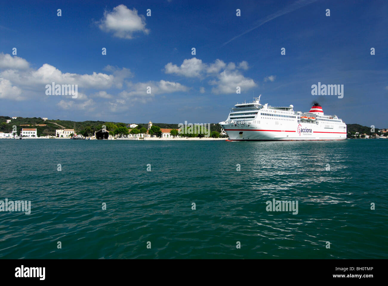 Cruise ship coming into the Mao harbour, Port Mahon, Minorca, Balearic ...