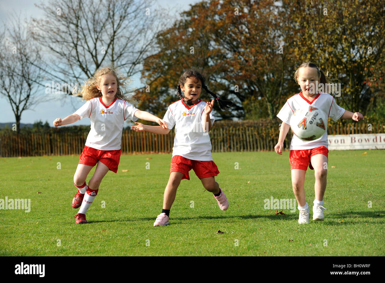 Girls football coaching Stock Photo - Alamy