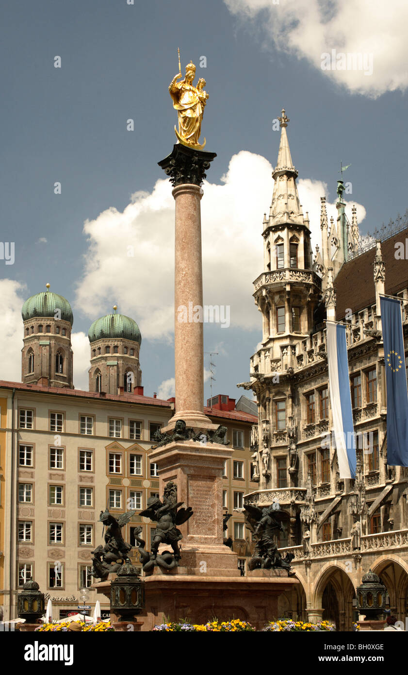 Marienplatz square hi-res stock photography and images - Alamy
