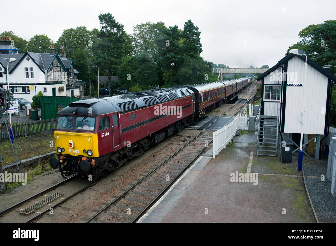 Class 57 diesel locomotive hi-res stock photography and images - Alamy