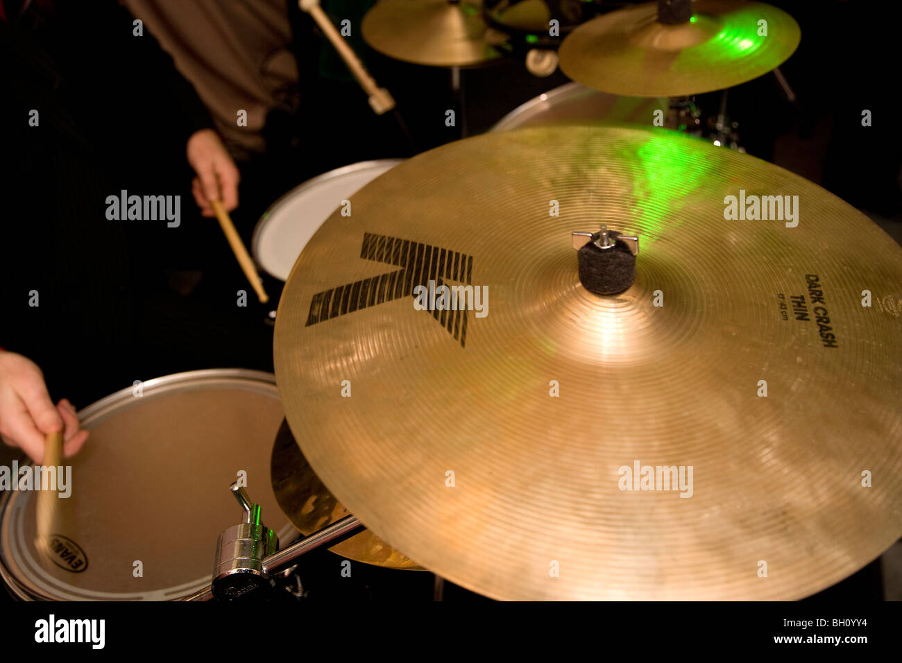 Drums and cymbals hi-res stock photography and images - Alamy