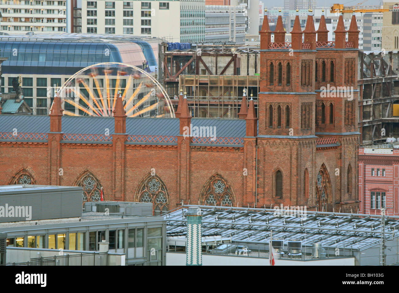 The Friedrichswerder Church in front of the relict of the Palast der ...