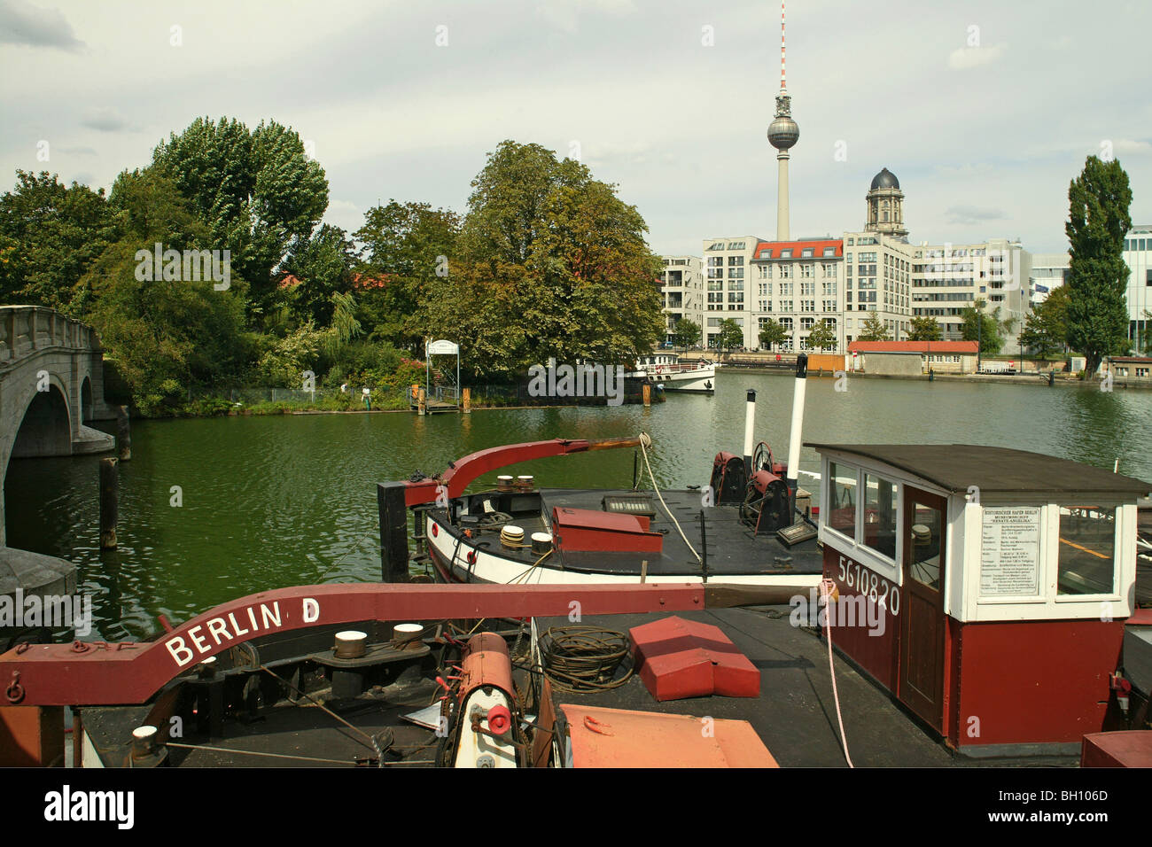 Muehlendamm locks hi-res stock photography and images - Alamy