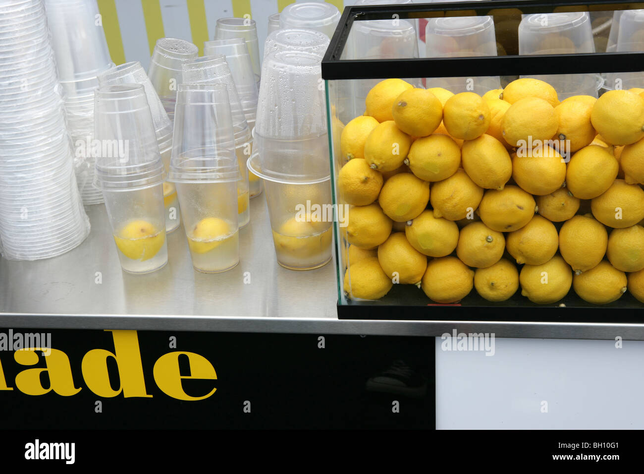 Lemonade stand at the New Mexico State Fair Stock Photo - Alamy
