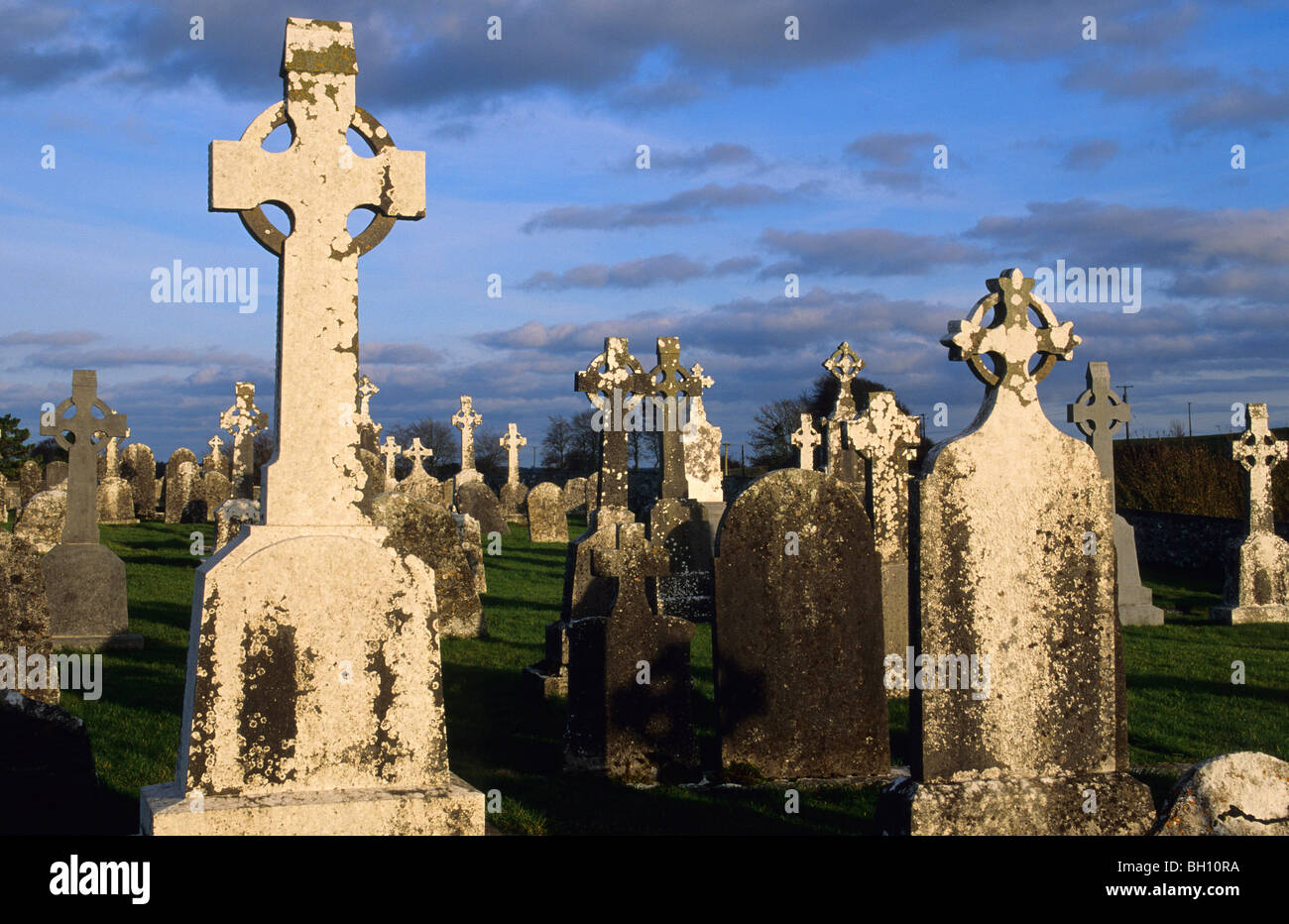 Clonmacnoise high cross hi-res stock photography and images - Alamy