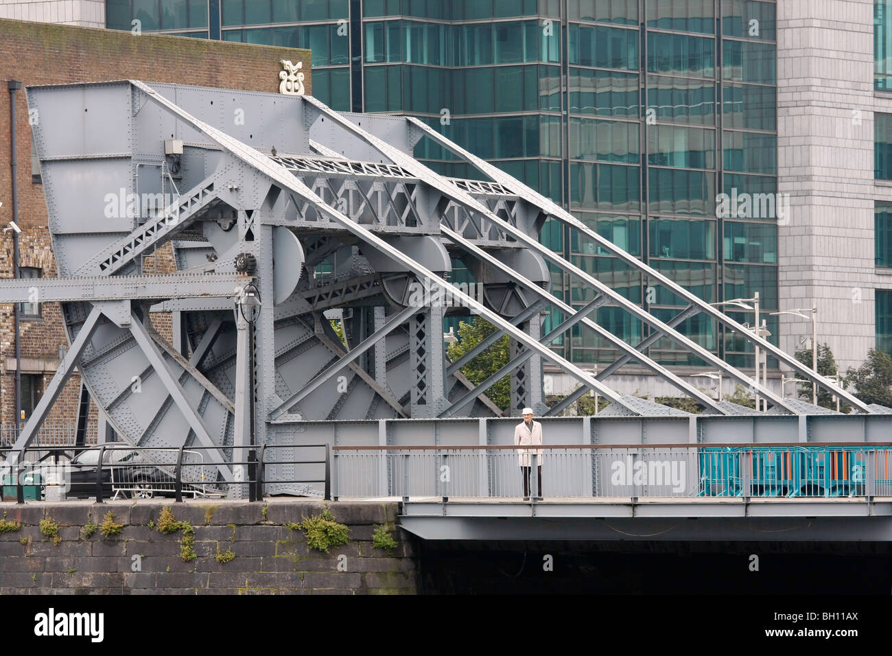 Draw bridge at George's dock, Dublin Eire Stock Photo - Alamy