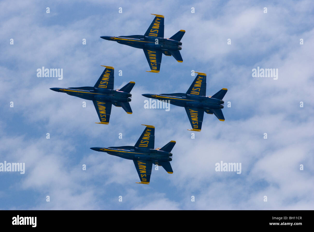 Flying angels hi-res stock photography and images - Alamy