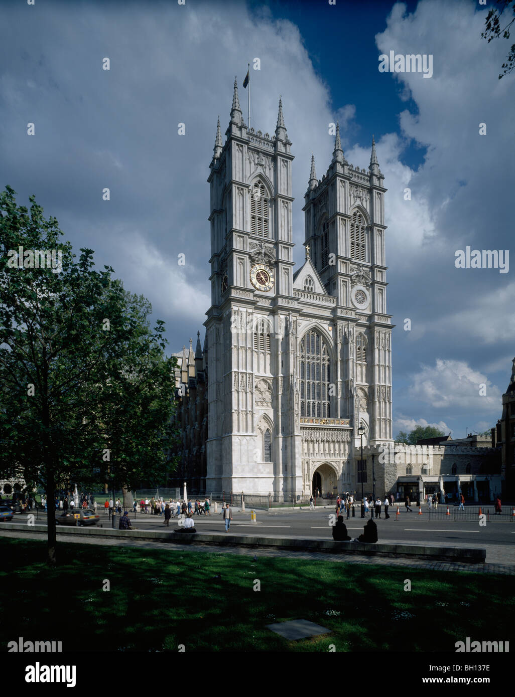 West front of westminster abbey hi-res stock photography and images - Alamy
