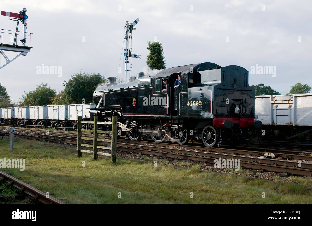 fairburn tank steam engine, 42085, class 4mt at quorn and woodhouse on ...