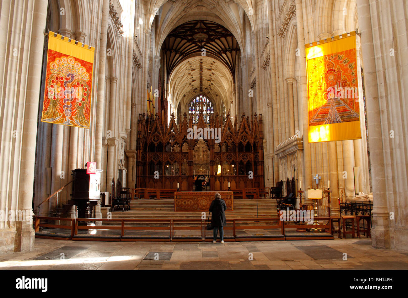Winchester cathedral interior hi-res stock photography and images - Alamy