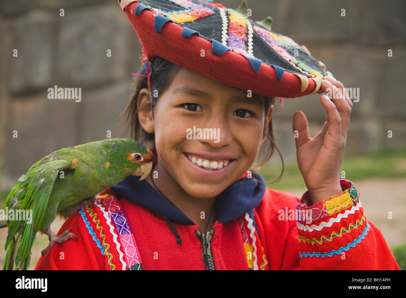 Youth in traditional clothing hi-res stock photography and images - Alamy