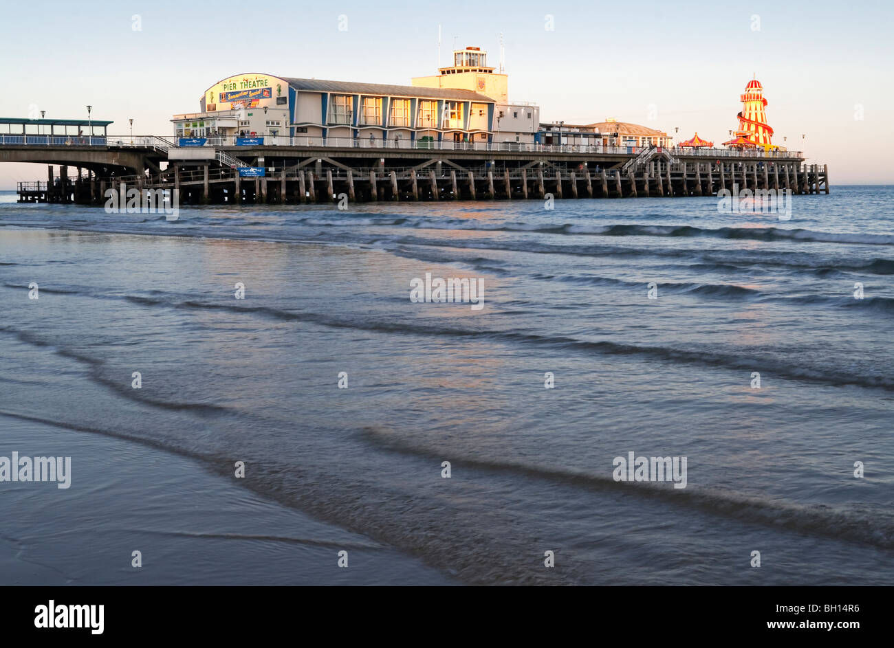 Fairground ride fairground bournemouth beach hi-res stock photography ...