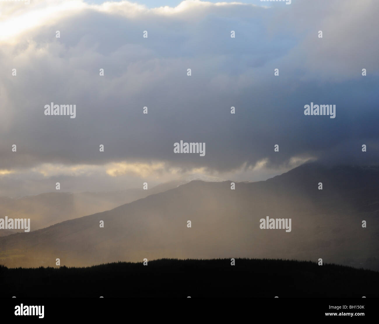 Misty climate hi-res stock photography and images - Alamy